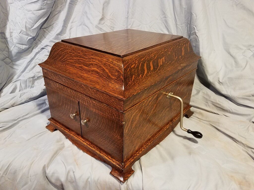 1918 Victrola VV-IX Table Top – Oak – New England Victrola LLC