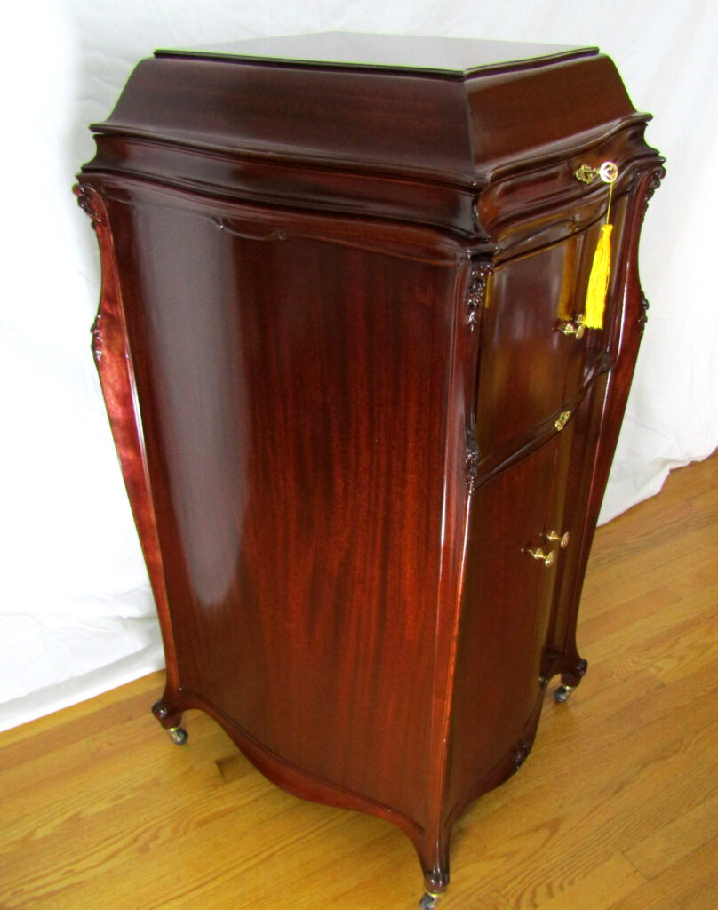 1917 Victrola VV-XVII - Mahogany - New England Victrola LLC